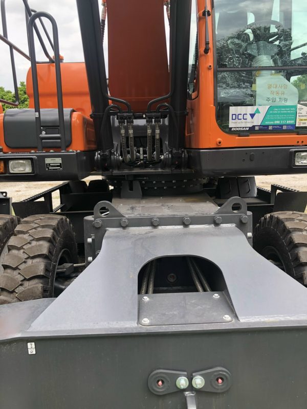 Máy Xúc Doosan Bánh Lốp DX190WA - Trang chủ